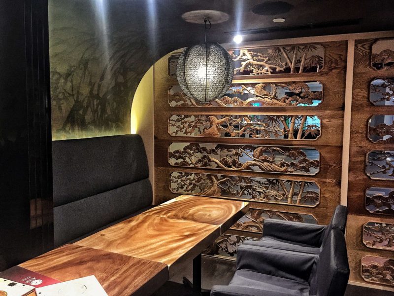 Cafes and Restaurants @Raffles Place MRT