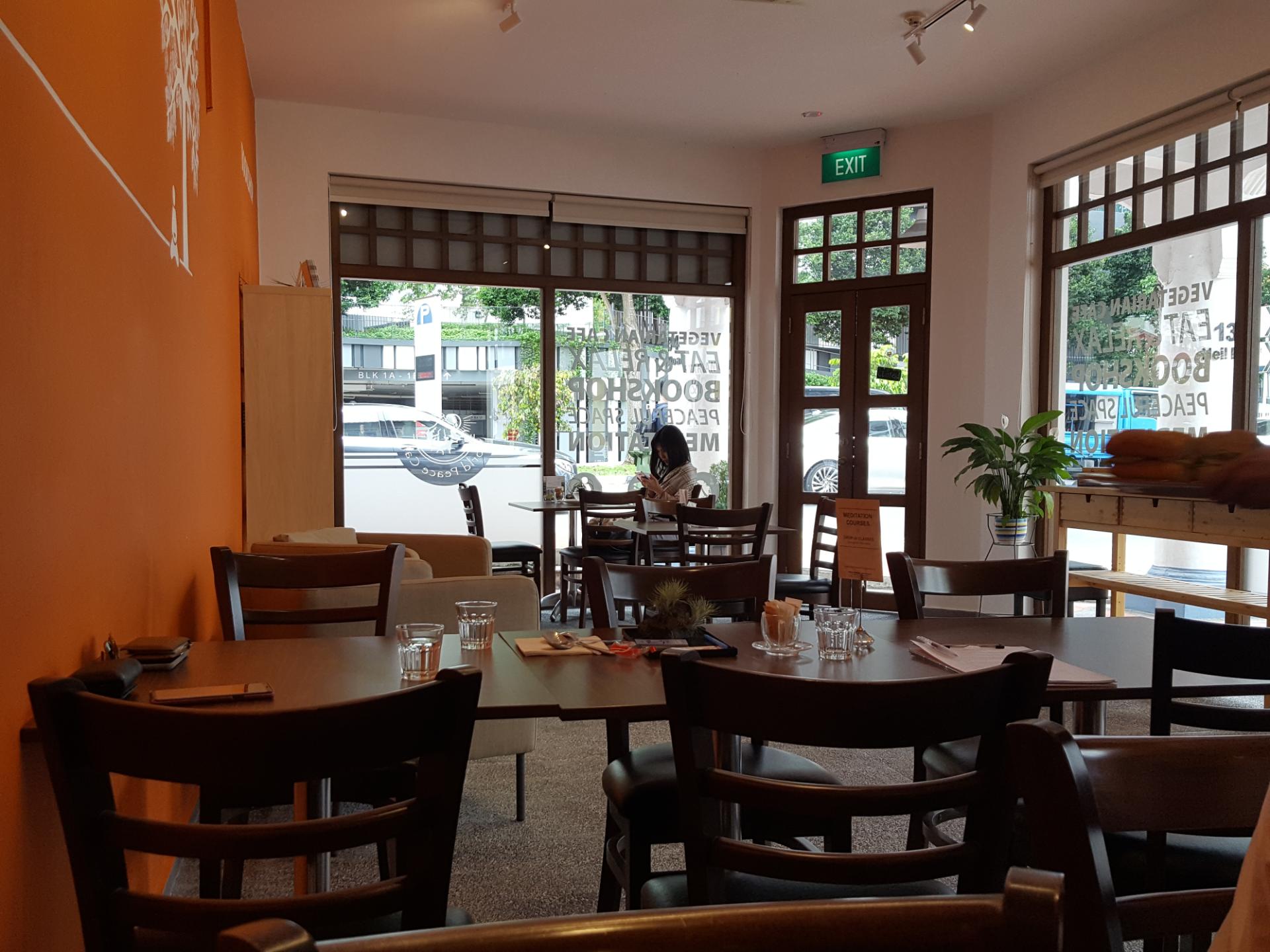 World Peace Cafe @Neil Road