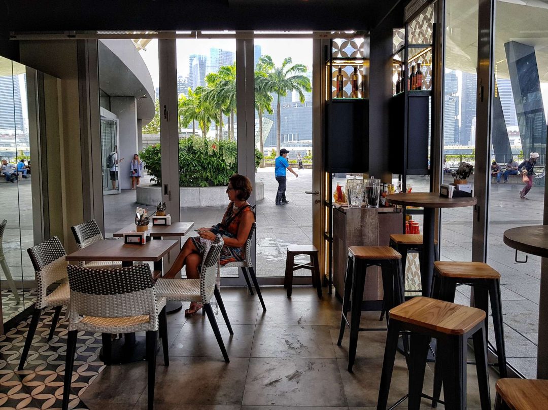 Cafes and Restaurants @Promenade MRT