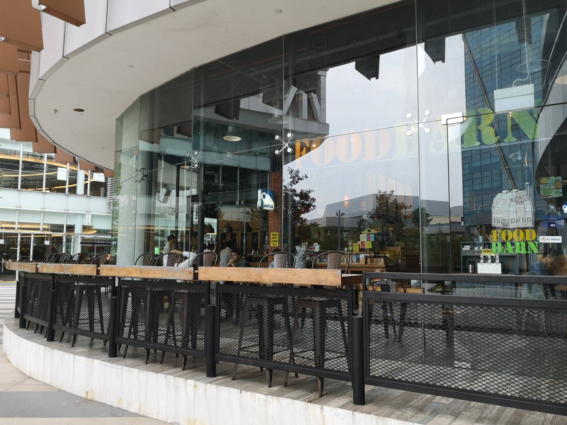 The Food Barn @Galaxis