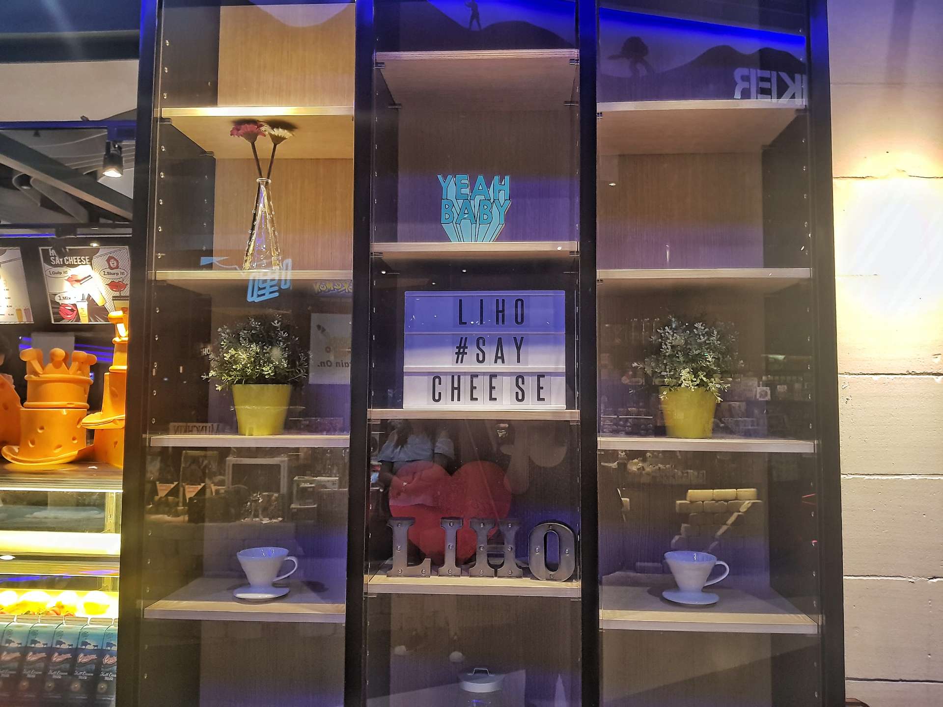 LiHO Cafe @Bugis Plus