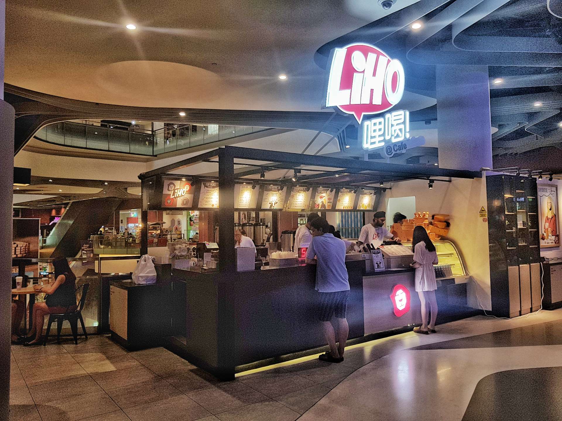 LiHO Cafe @Bugis Plus