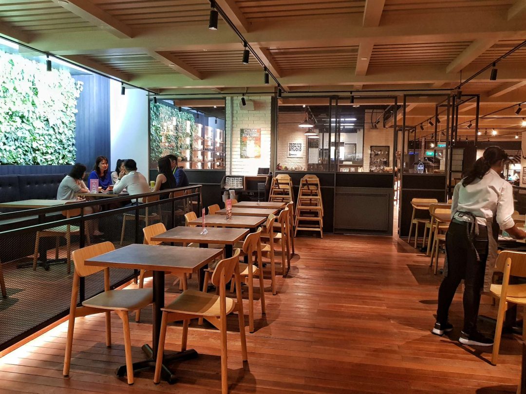 Cafes and Restaurants @Downtown MRT