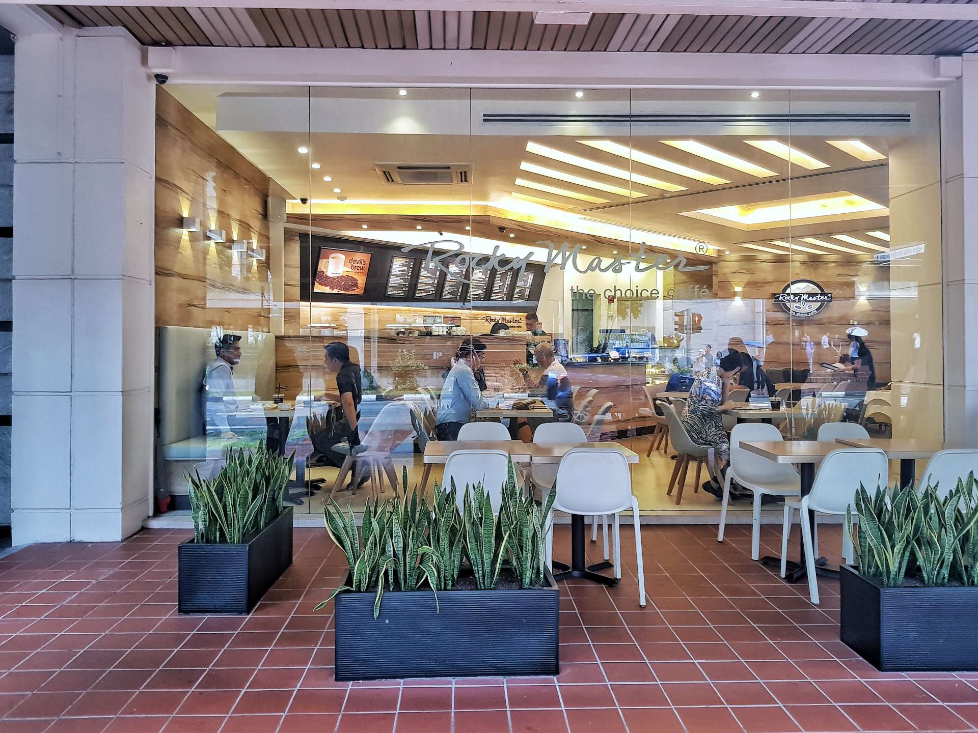 Rocky Master @Jun Xin Building