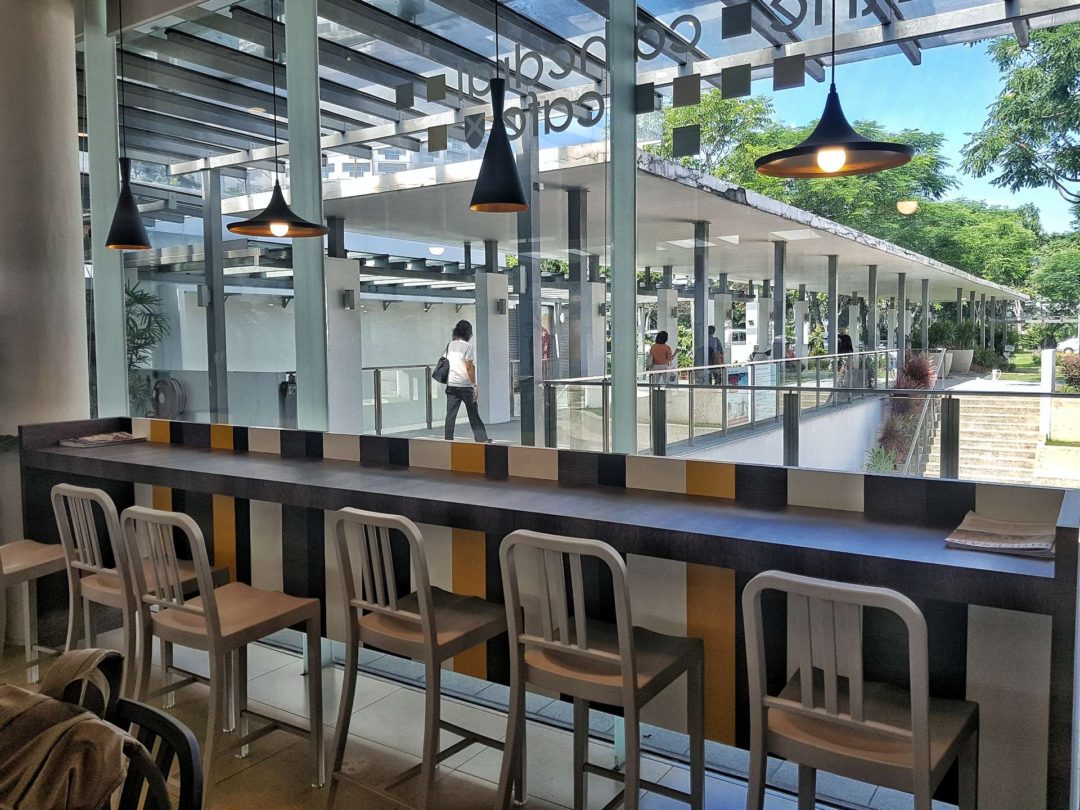 Cafes and Restaurants @City Hall MRT